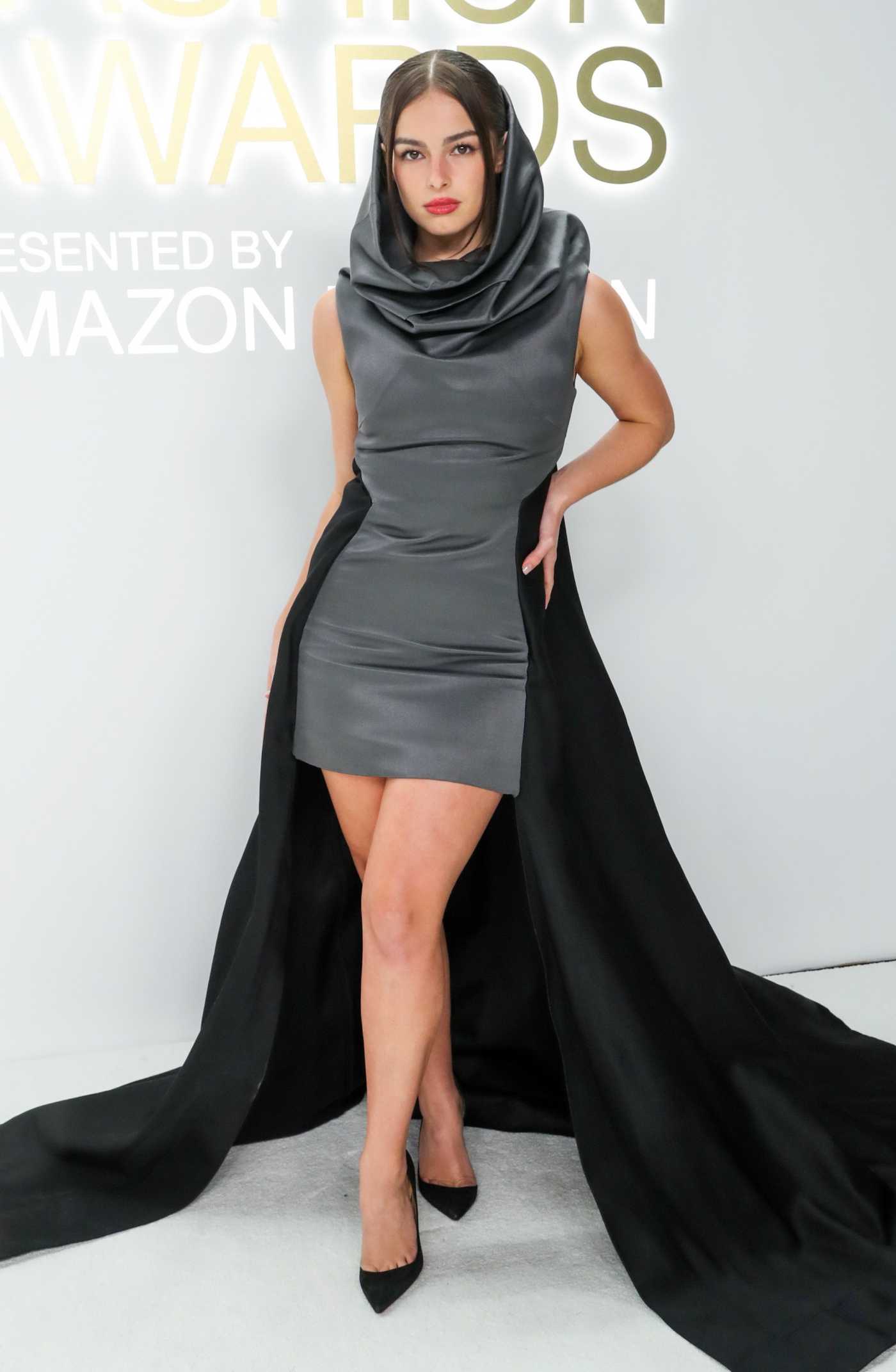 Addison Rae in a Black Spandex Shorts Was Seen Out n Los Angeles 07/22 ...